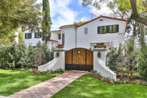 An Italian Estate in California – Rustic Elegance Handcrafted in Los ...